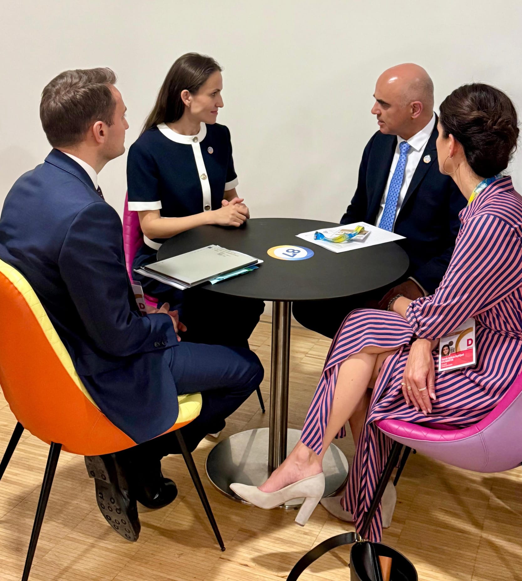 Întrevederea ministrului afacerilor externe Oana Țoiu cu Secretarul ...