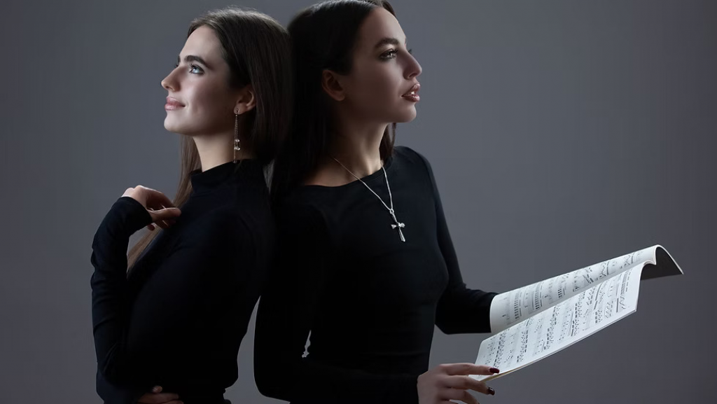 „The Tales of a Woman“: soprana Ana-Maria Godoroja și pianista Andra ...